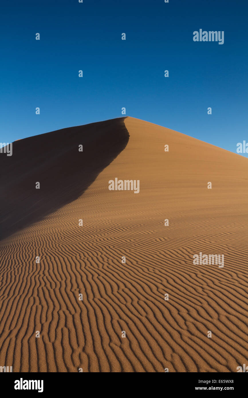 Wind tracks hi-res stock photography and images - Alamy