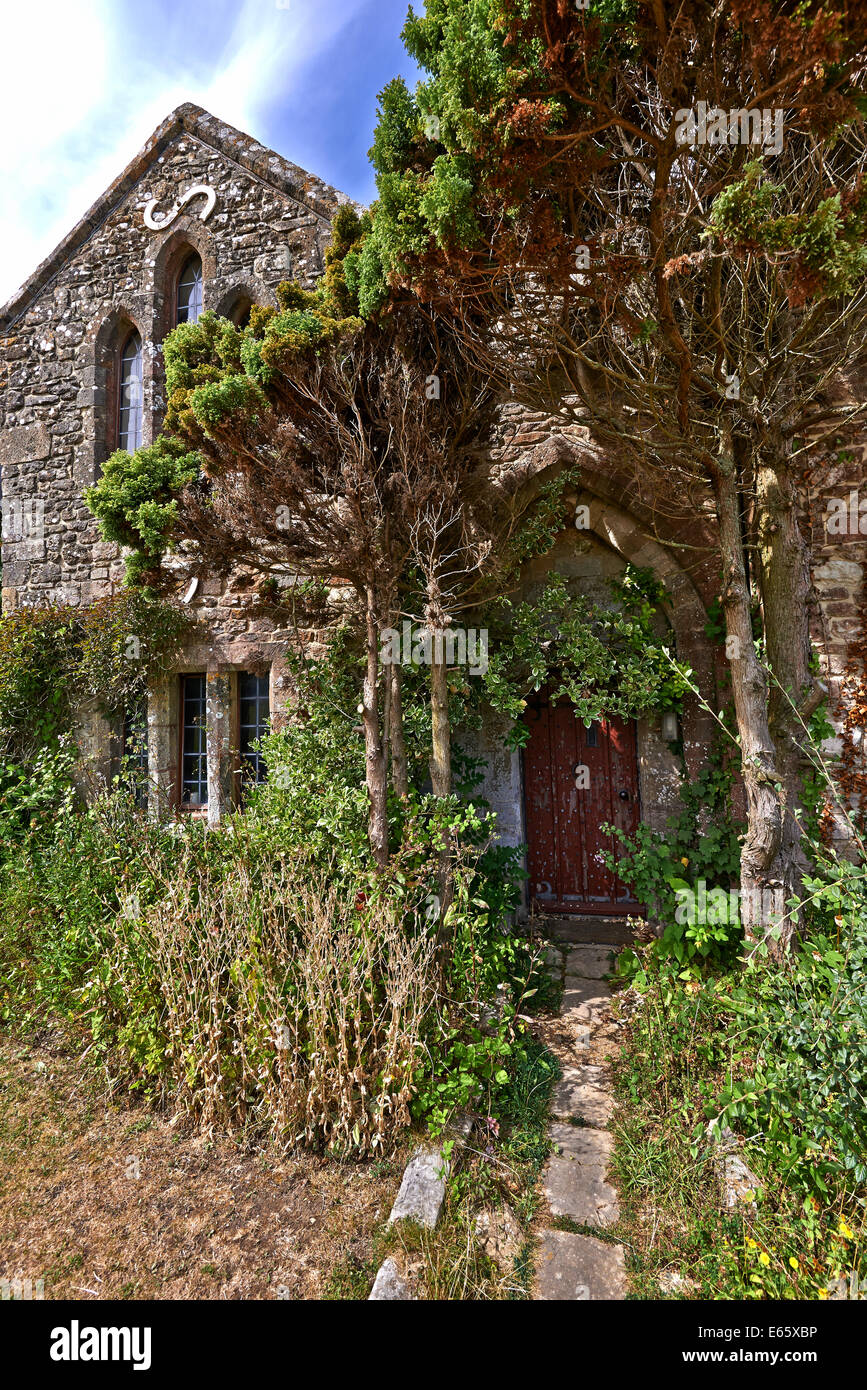 Quarr Abbey is a monastery between the villages of Binstead and ...
