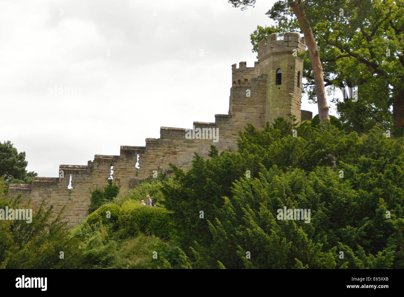 Ramparts & tower at Warwick Castle Stock Photo - Alamy