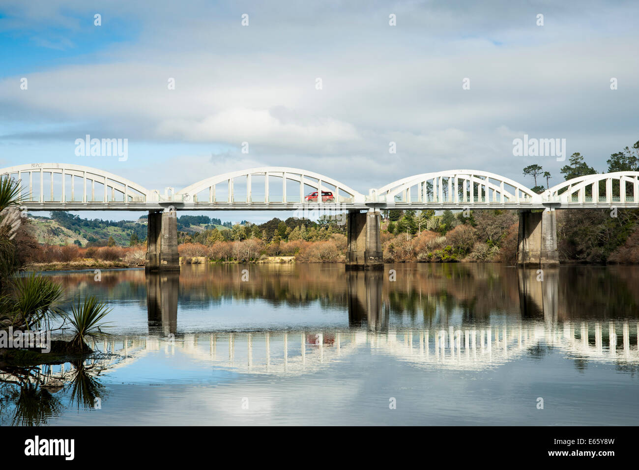 Waikato river new zealand hi-res stock photography and images - Alamy