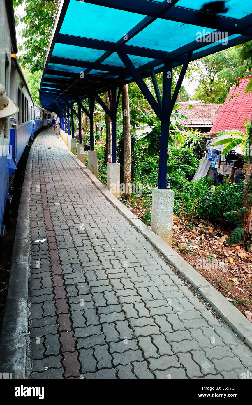 Railway Platform and Canopy Stock Photo - Alamy