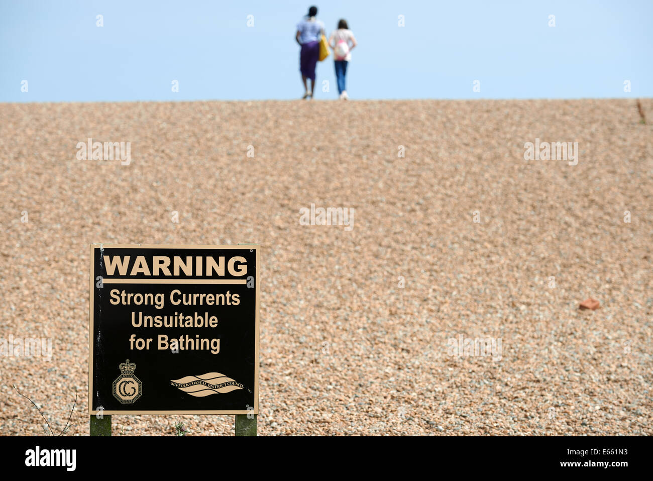 Strong currents warning sign beach hi-res stock photography and images ...
