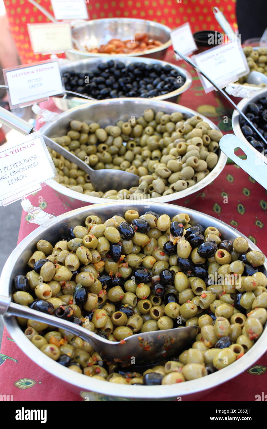 Olives on sale on a market stall Stock Photo - Alamy