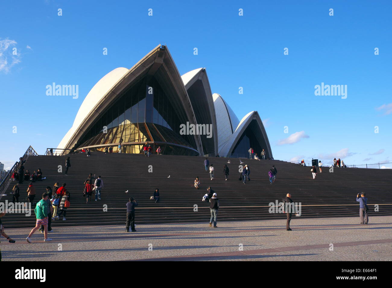 Sydney opera house landmark hi-res stock photography and images - Alamy