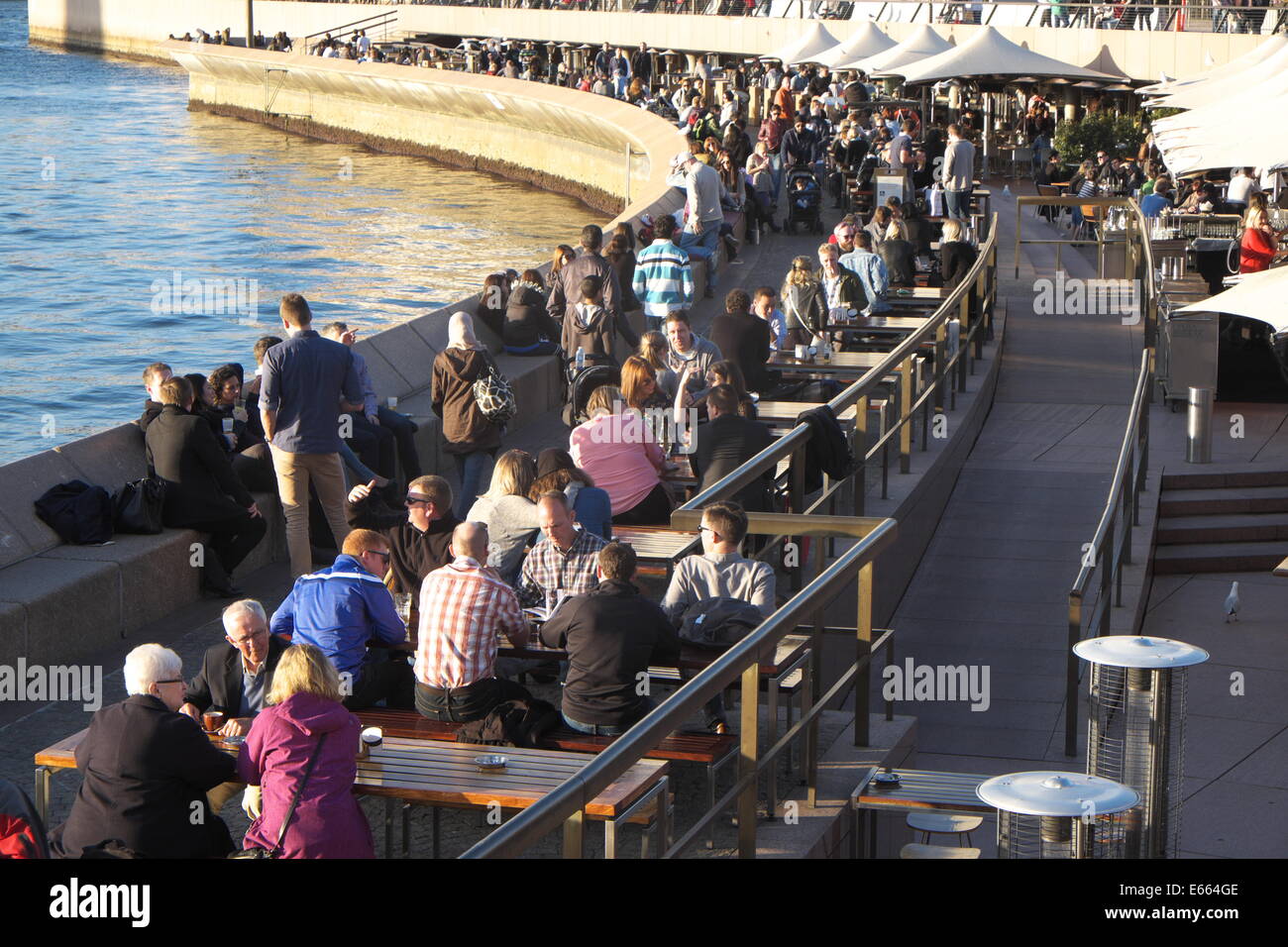 Waterfront opera bar hi-res stock photography and images - Alamy