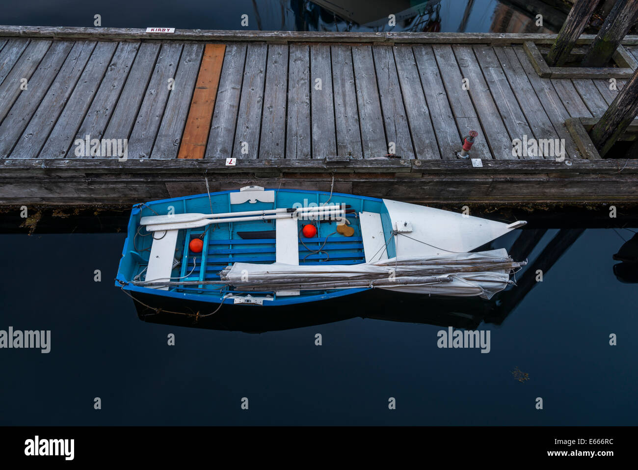 Small wharf hi-res stock photography and images - Alamy