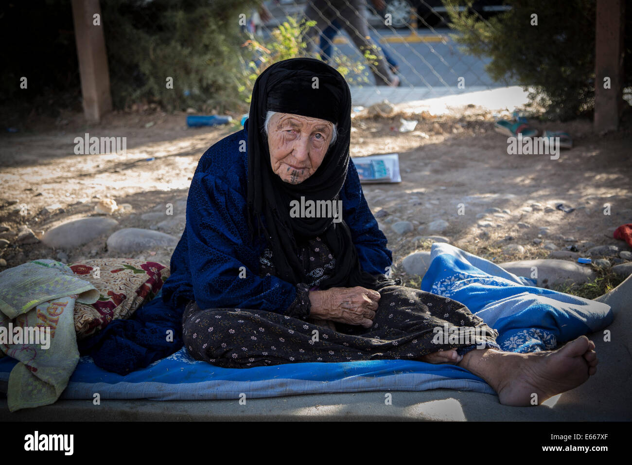 Irak woman hi-res stock photography and images - Alamy