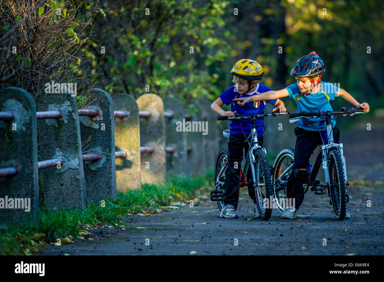 young biker brothers Stock Photo - Alamy