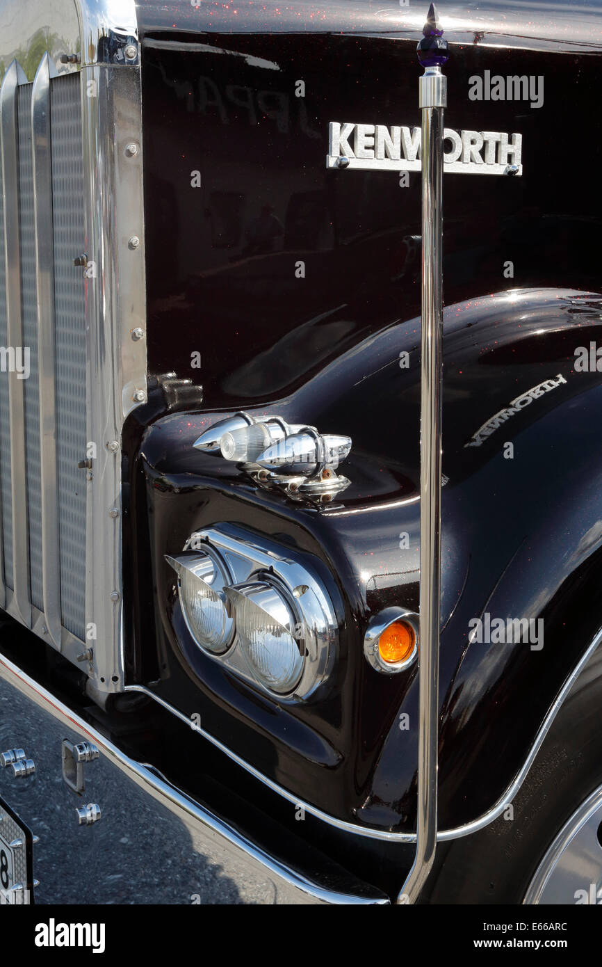 Kenworth truck front hi-res stock photography and images - Alamy