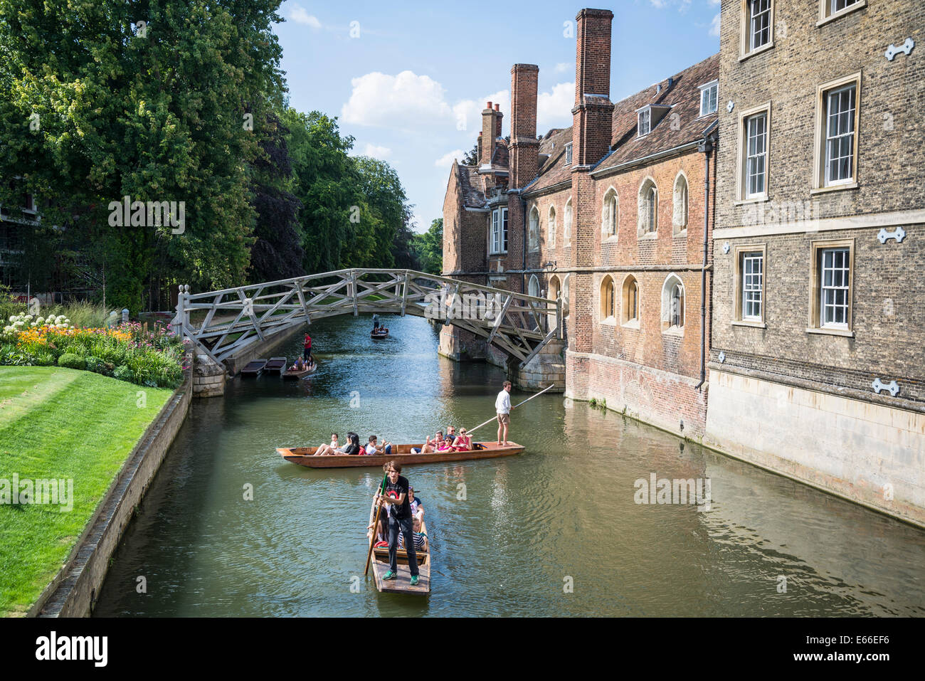 Cambridge bridge river people hi-res stock photography and images - Alamy