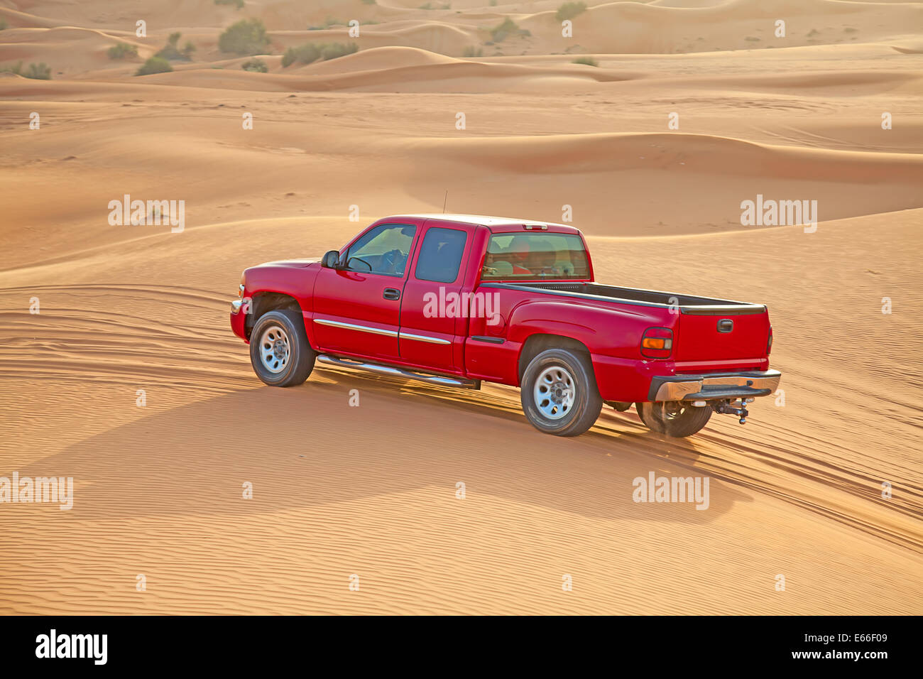 Red sand "Arabian desert" near Dubai, UAE Stock Photo - Alamy
