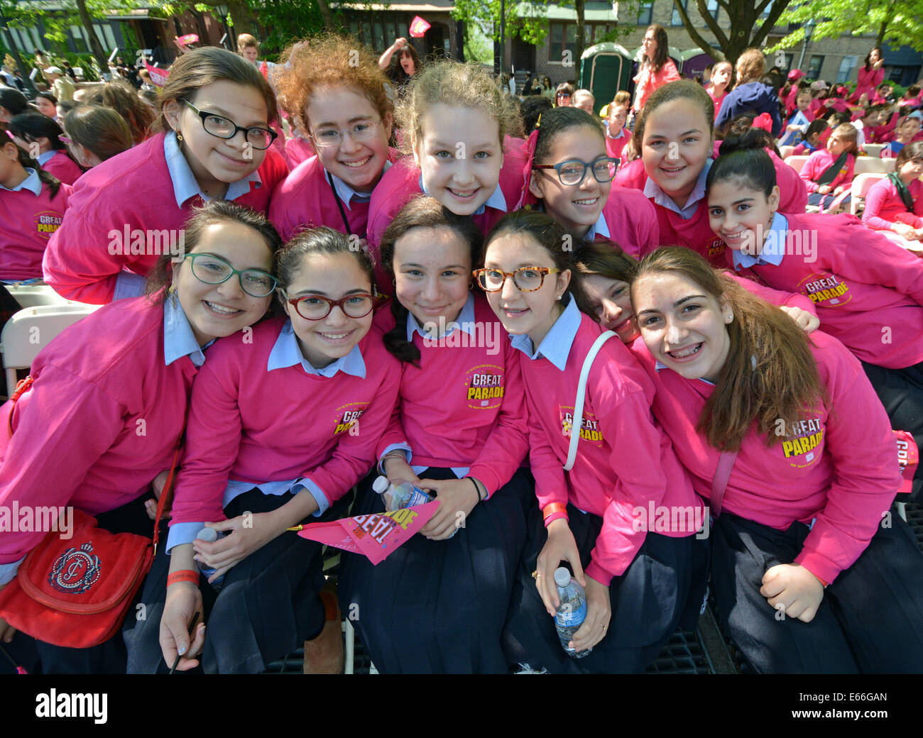 Parade of girls hi-res stock photography and images - Alamy