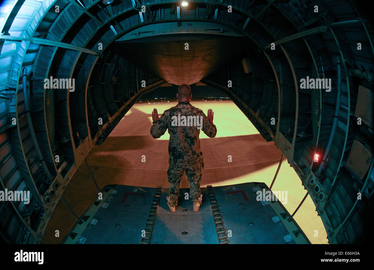 Erbil air base hi-res stock photography and images - Alamy