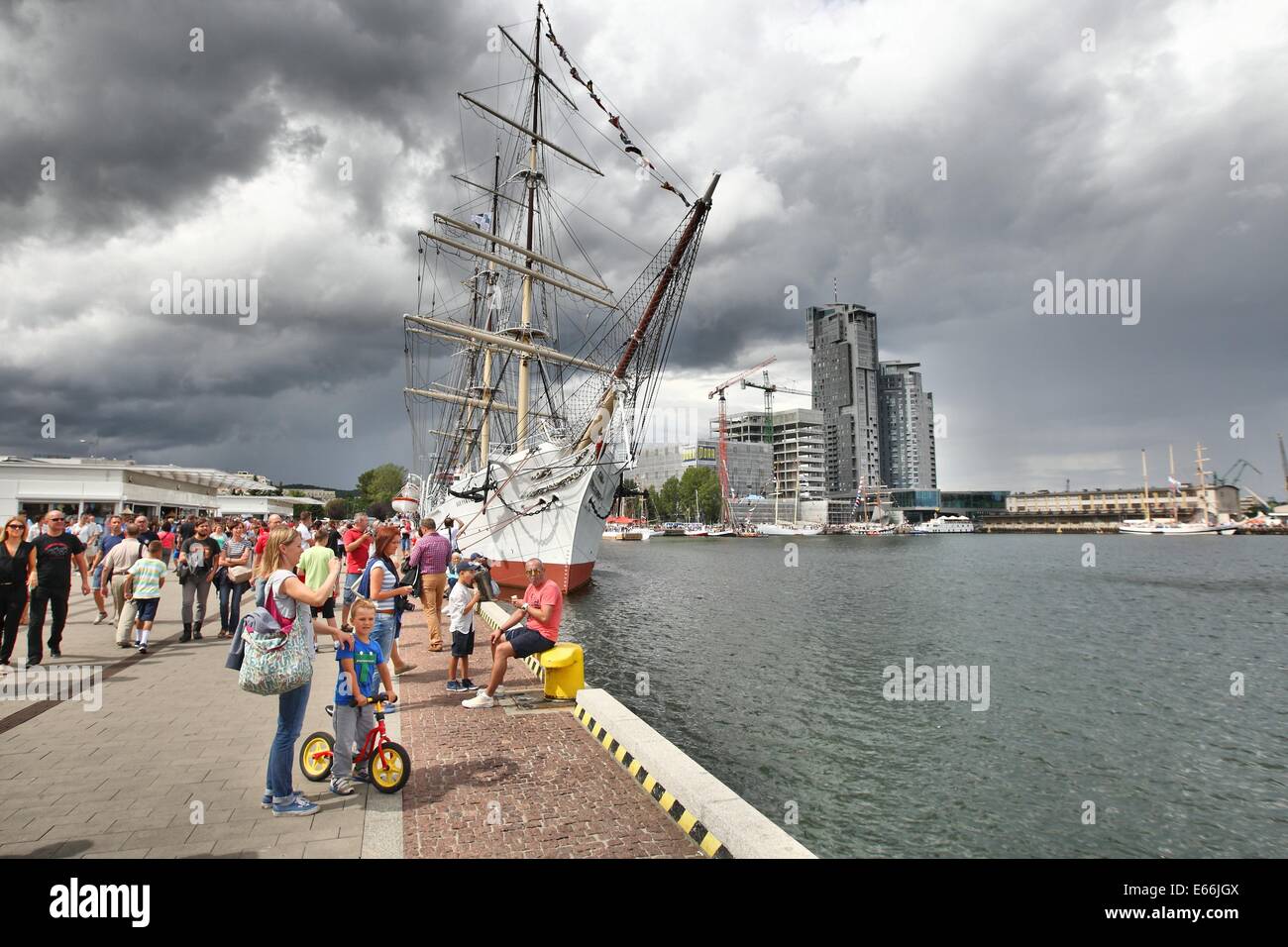 Operacja hi-res stock photography and images - Alamy