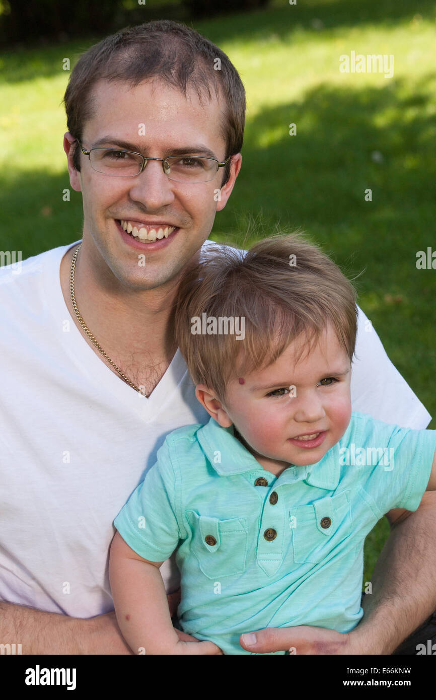 Father camera hi-res stock photography and images - Alamy