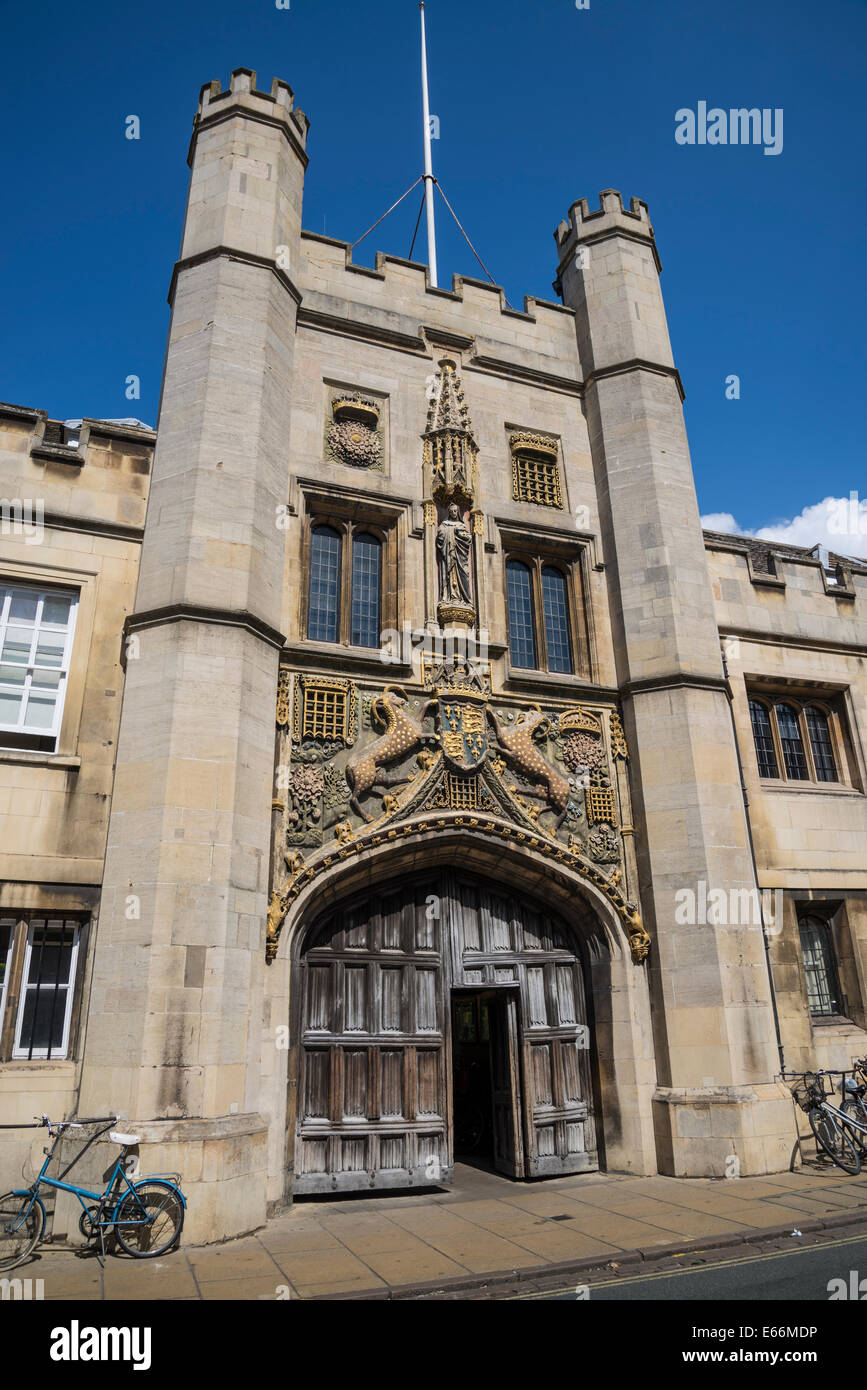 Christ's College, The Great Gate, Cambridge, England, UK Stock Photo ...
