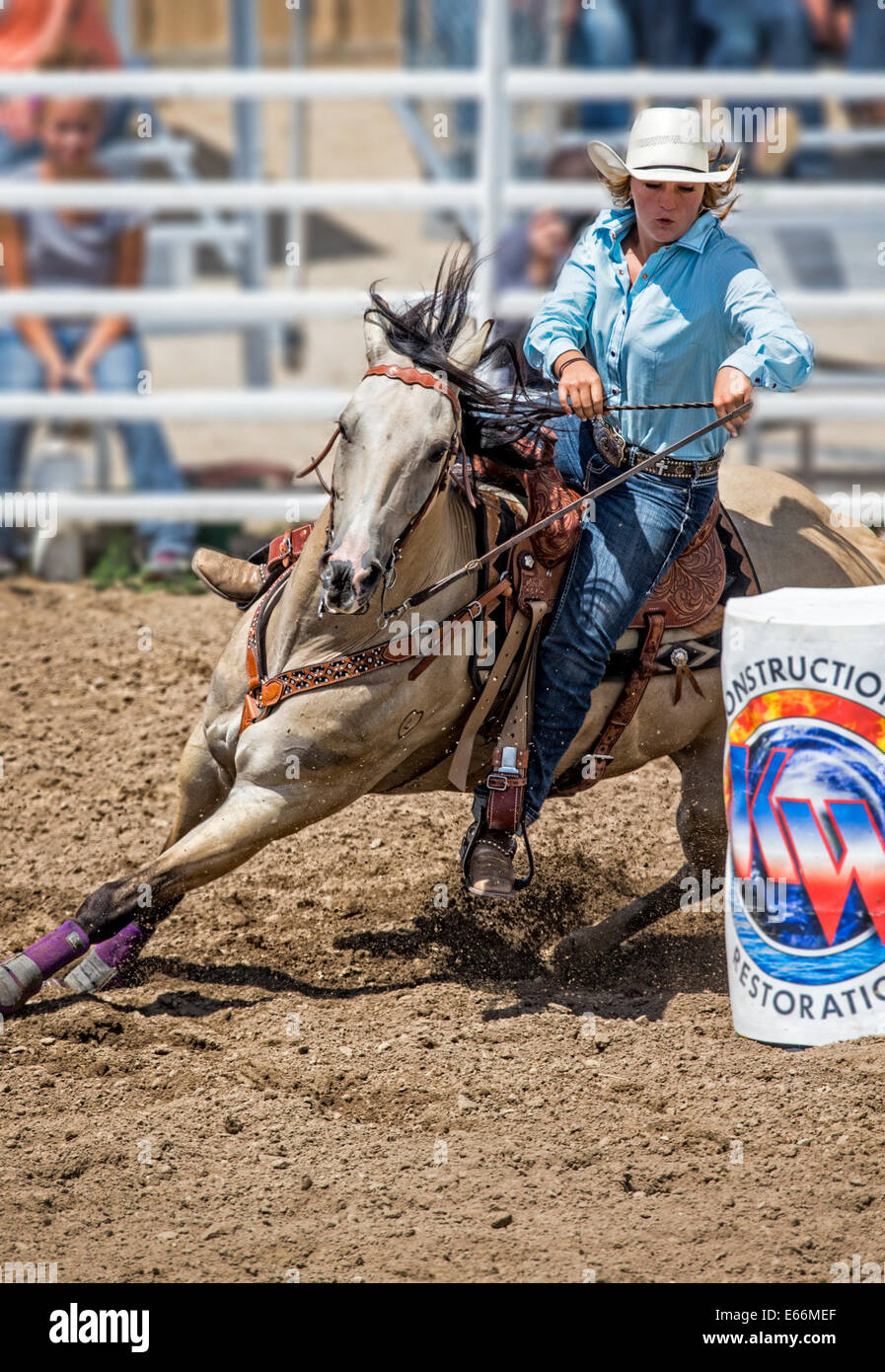 Barrel racing girl hat hi-res stock photography and images - Alamy
