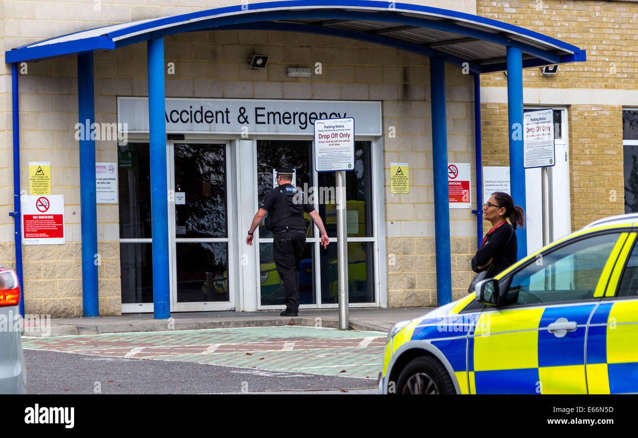 Essex police officer hi-res stock photography and images - Alamy