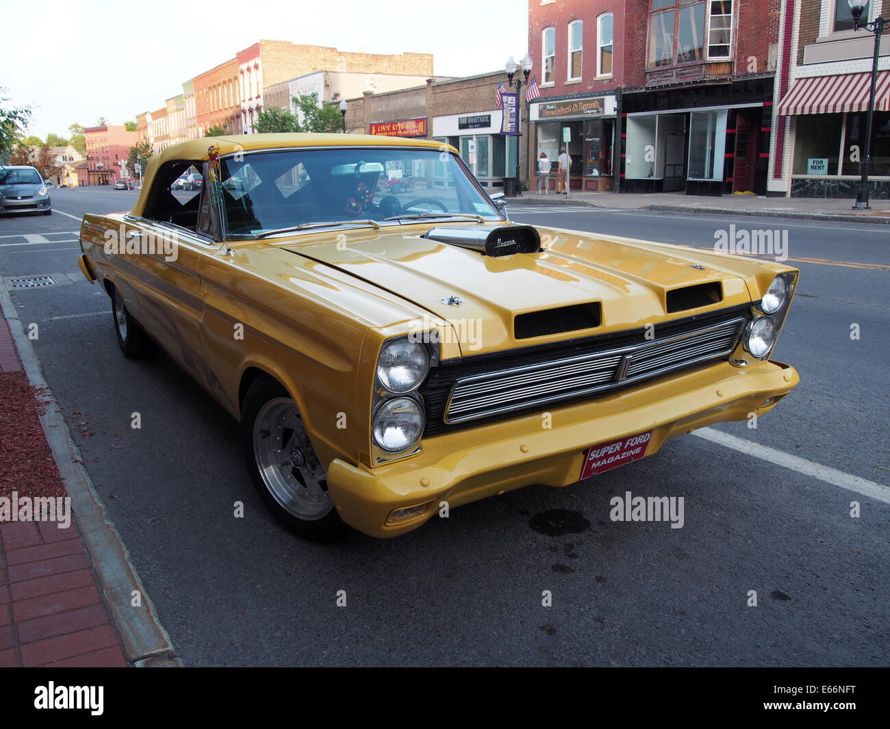 Mercury comet hi-res stock photography and images - Alamy