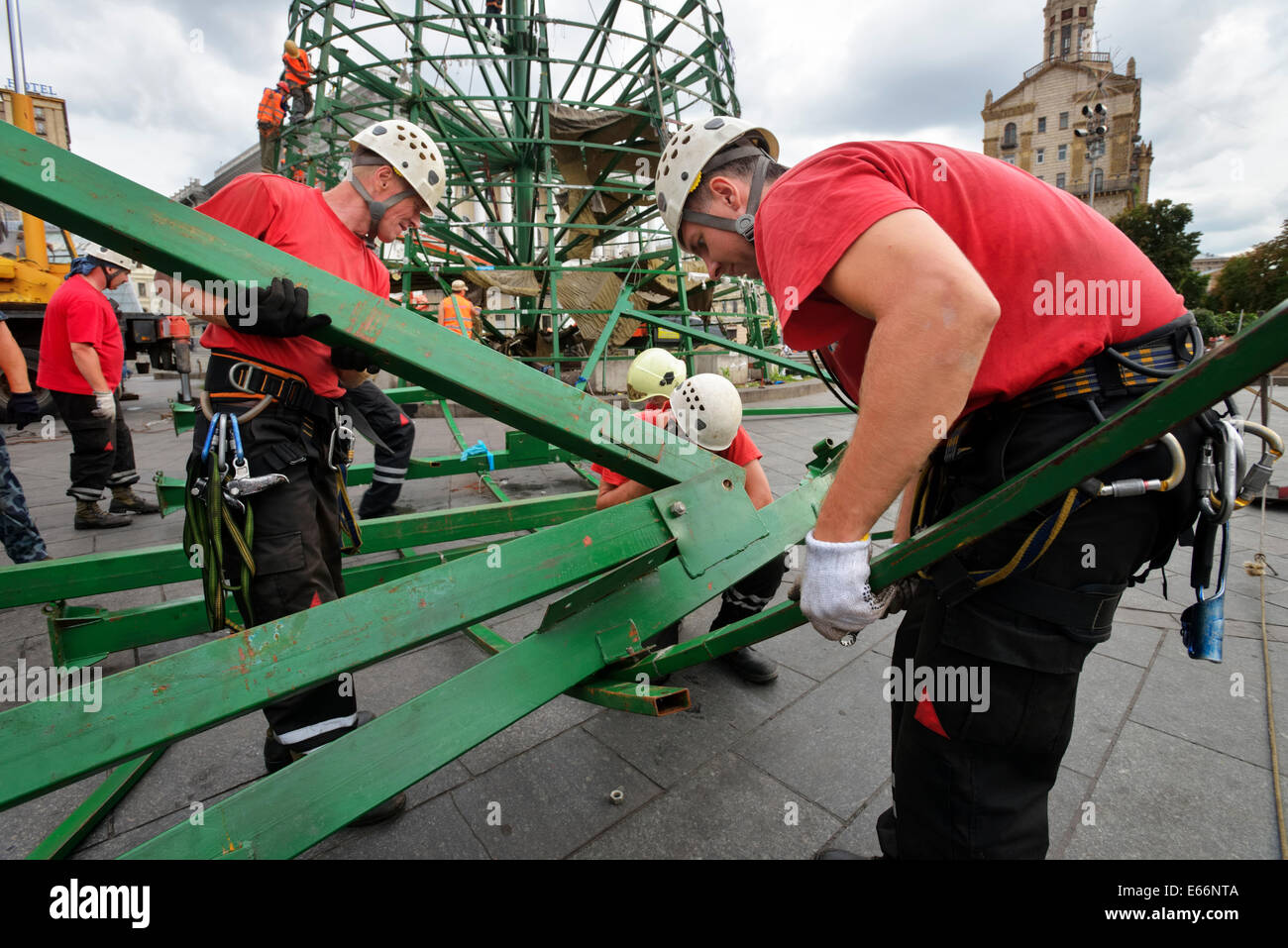 Kiev, Ukraine. 15 Aug 2014. "Yolka" dismantled on Maidan in Kiev ...