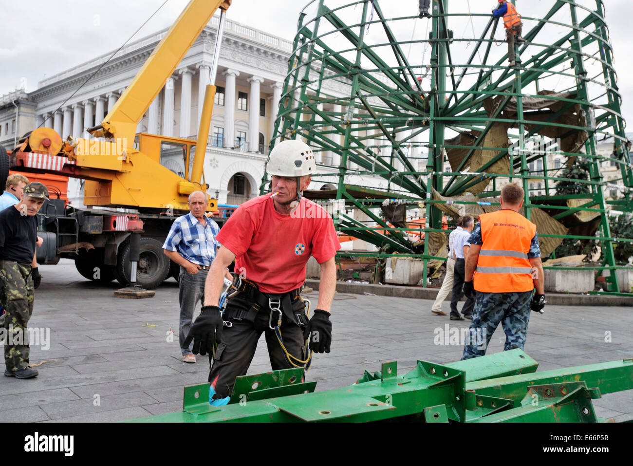 Kiev, Ukraine. 15 Aug 2014. "Yolka" dismantled on Maidan in Kiev ...