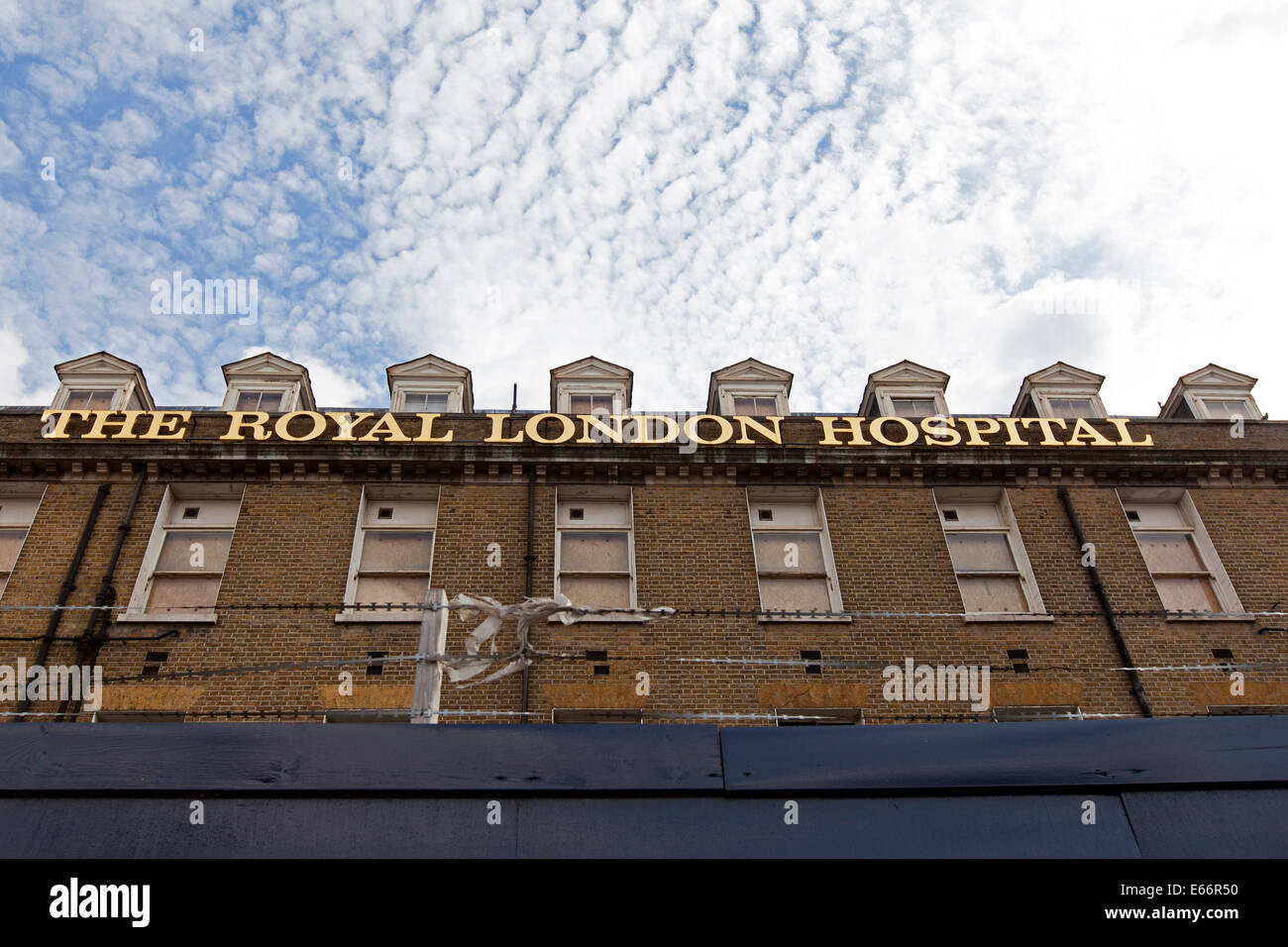 Exterior royal london hospital whitechapel hi-res stock photography and ...