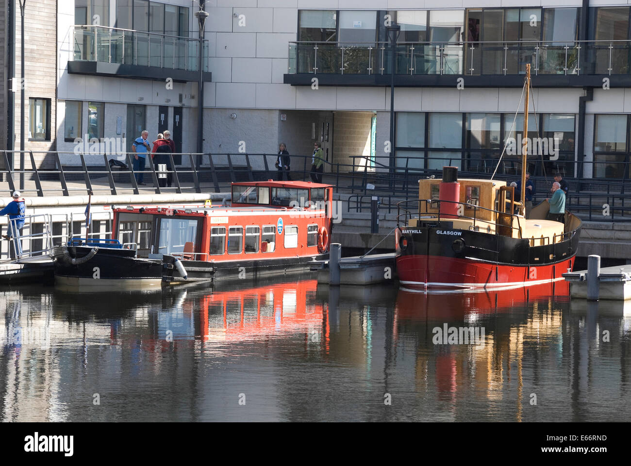 Canal Boats at Southbank Marina Kirkintilloch Stock Photo - Alamy