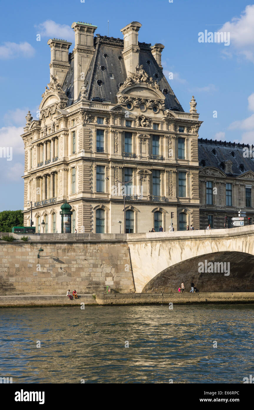 Historic riverside buildings hi-res stock photography and images - Alamy