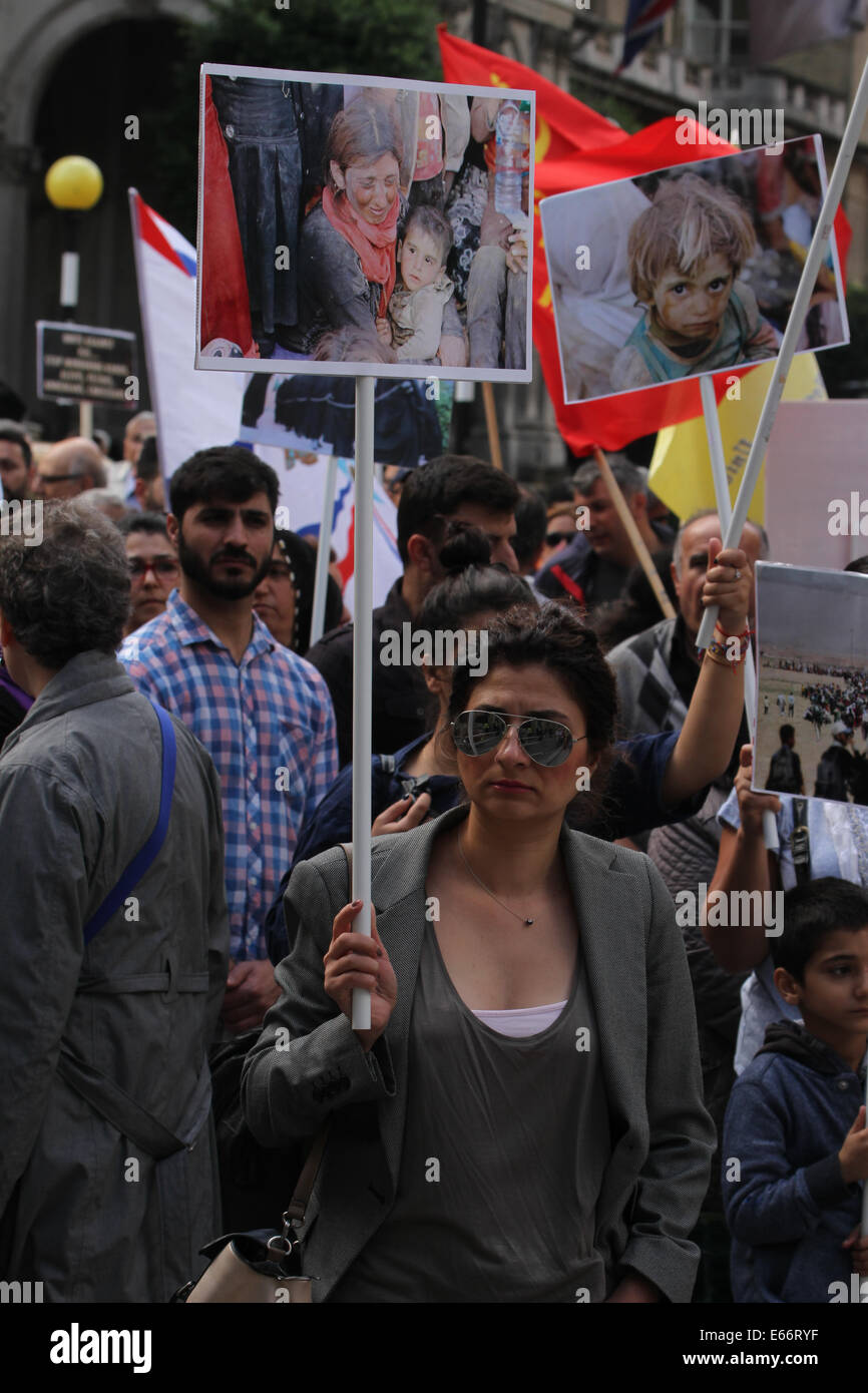 London, UK 16 August 2014. Hundreds of demonstrators took to the ...