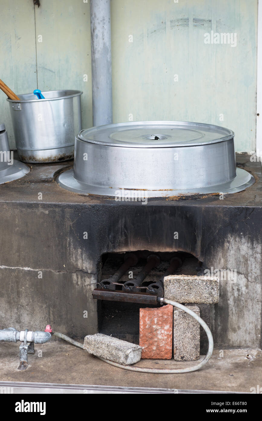 Korean stove hi-res stock photography and images - Alamy