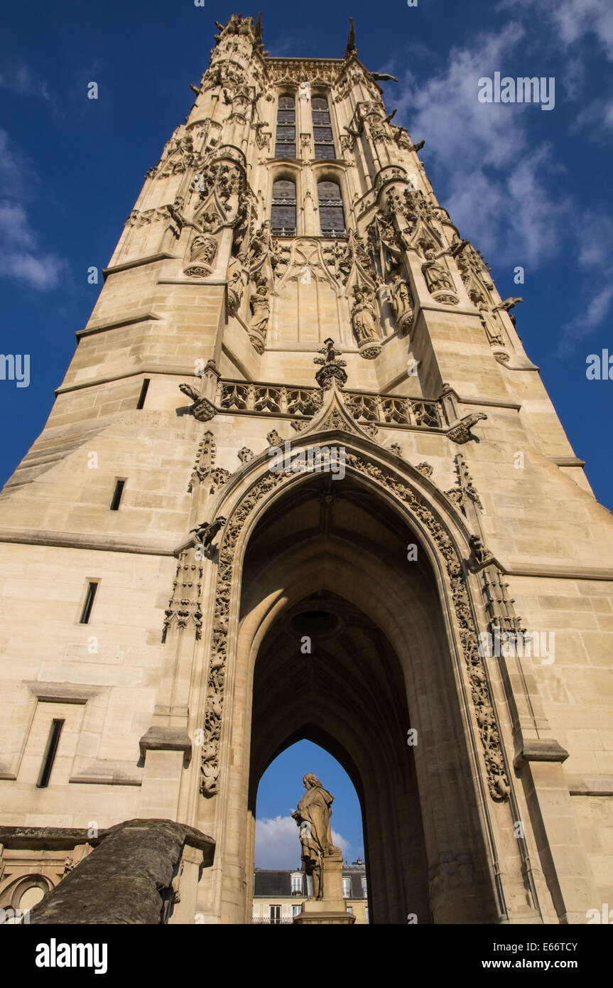 Saint Jacques Tower ,Tour Saint-Jacques in Paris, France Stock Photo ...
