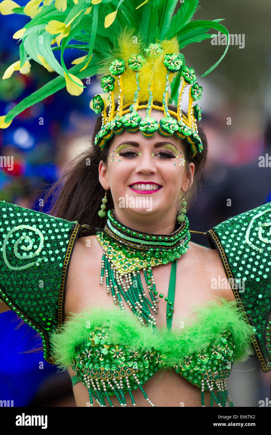 English bellydance hi-res stock photography and images - Alamy