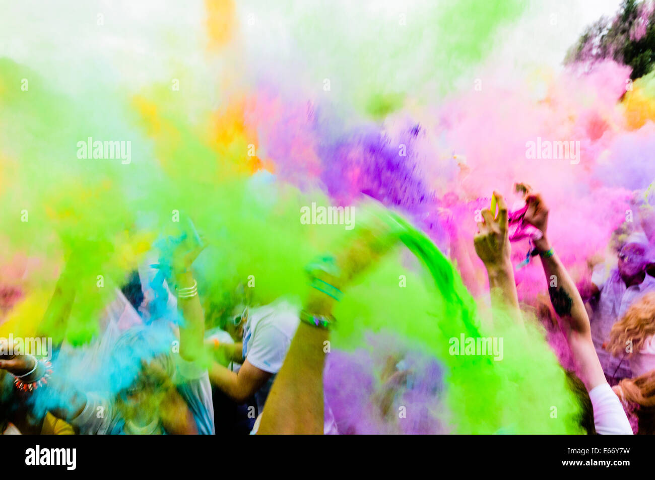 Holi festival of colour hi-res stock photography and images - Alamy