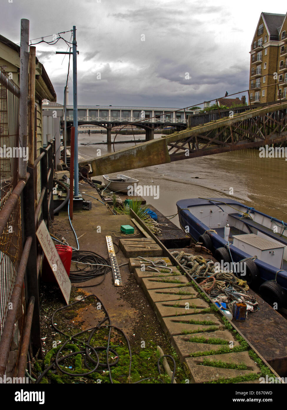 Gravesend riverside hi-res stock photography and images - Alamy