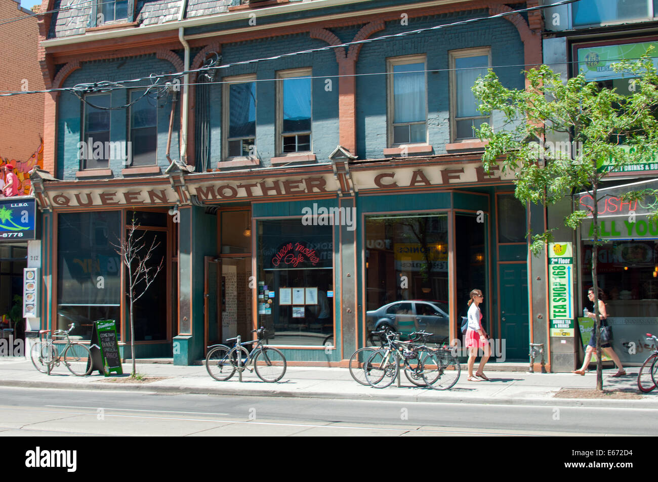 Toronto Queen street Stock Photo - Alamy