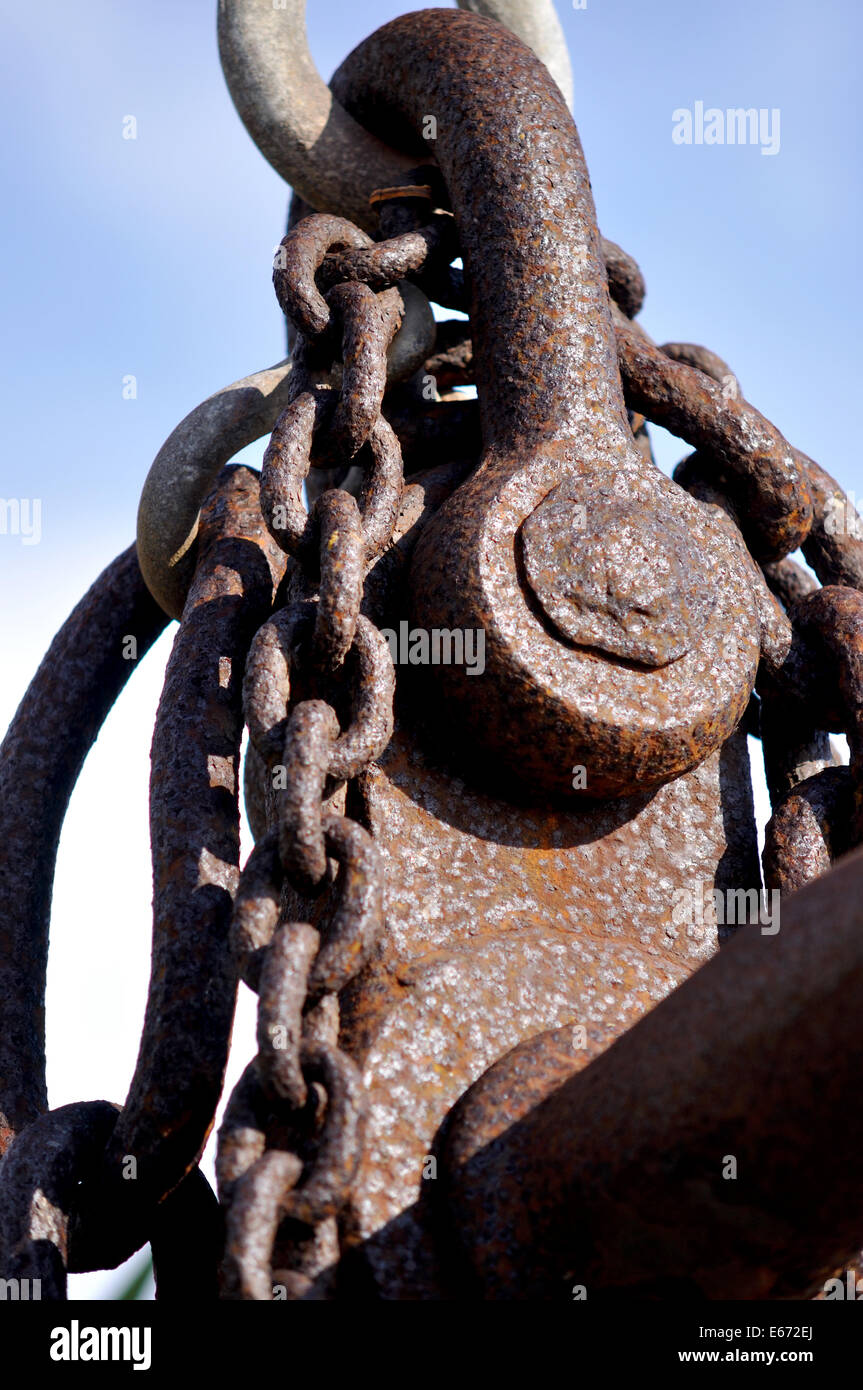 Old rusty chain and anchor Stock Photo - Alamy