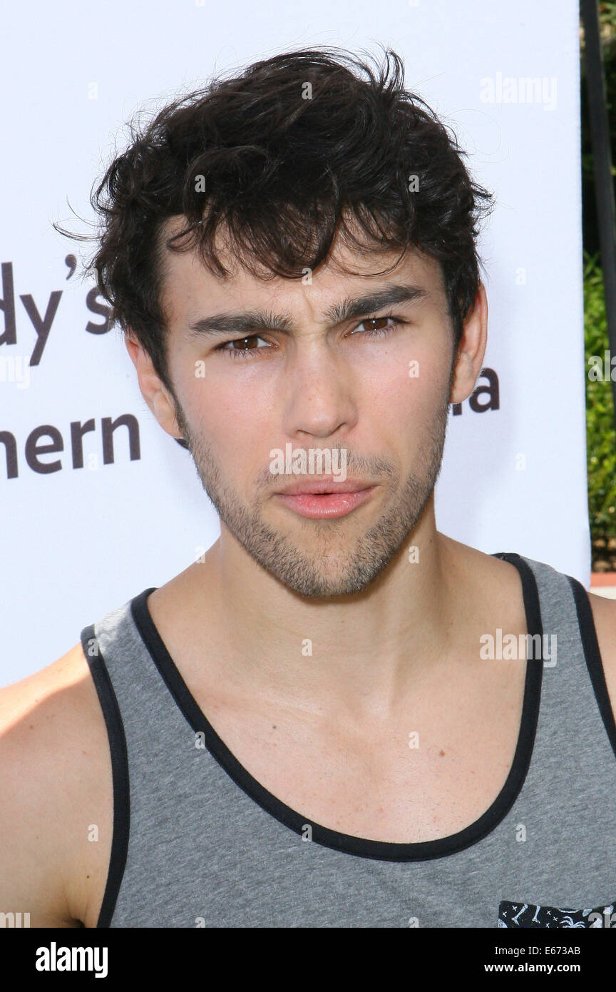 Los Angeles, California, USA. 16th Aug, 2014. Max Schneider attends ...