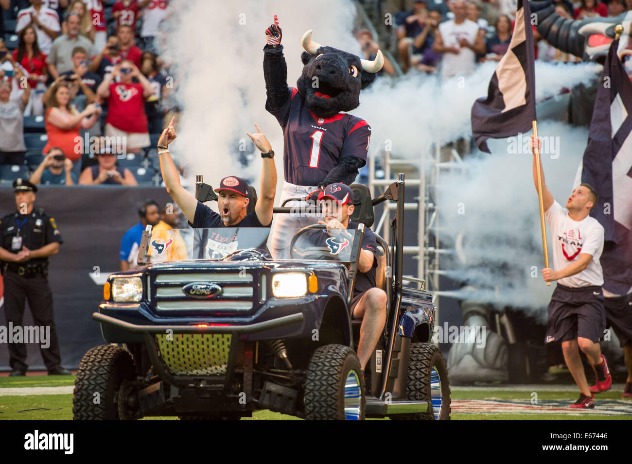 Houston, Texas, USA. 16th Aug, 2014. Houston Texans mascot Toro enters ...