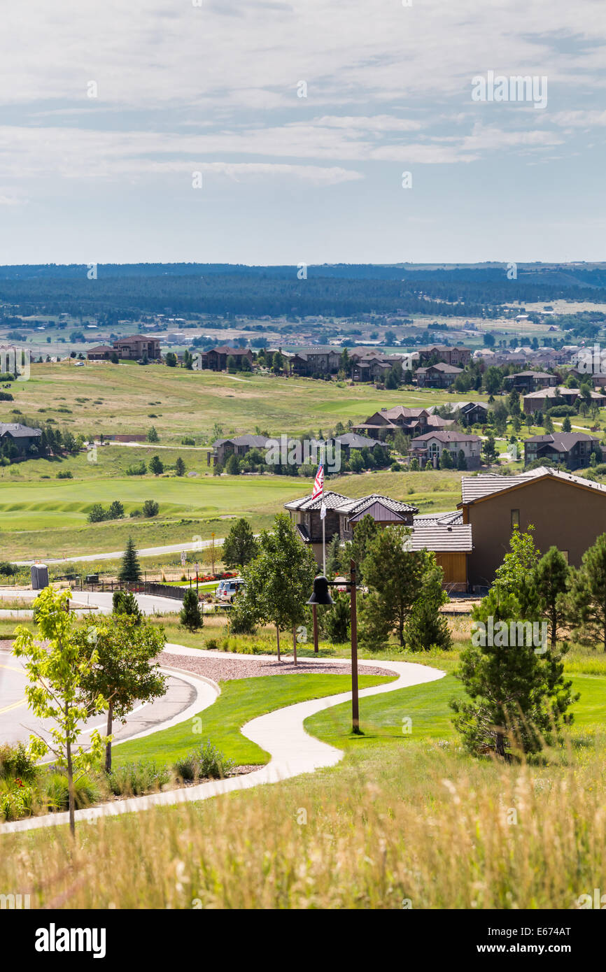 Suburban community hi-res stock photography and images - Alamy