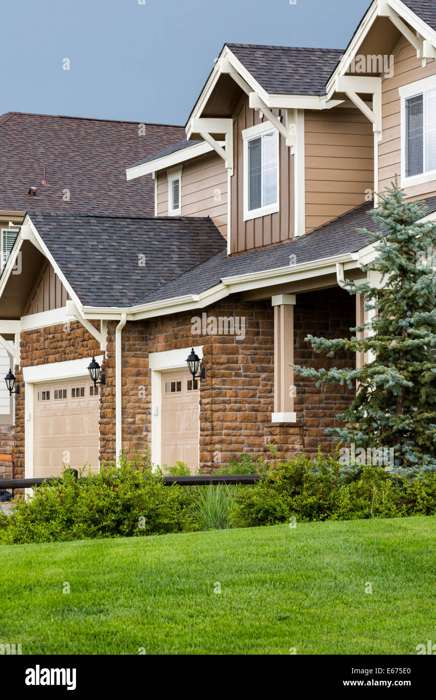 Suburban community hi-res stock photography and images - Alamy