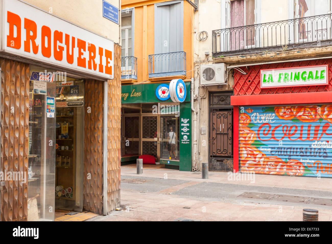 Perpignan shops hi-res stock photography and images - Alamy