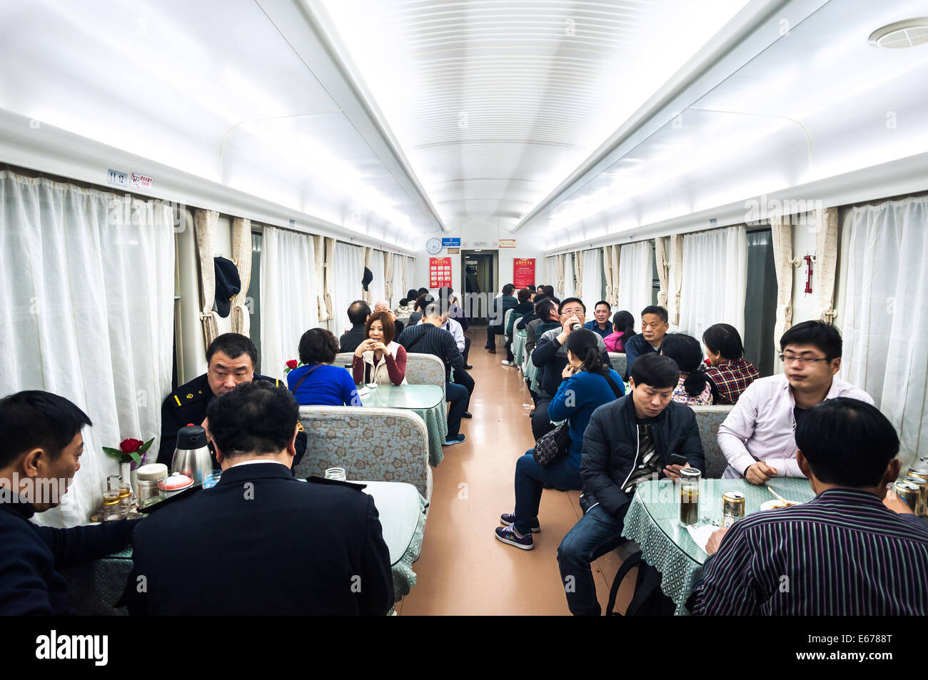 Inside the dining car of a Chinese intercity sleeper train Stock Photo ...