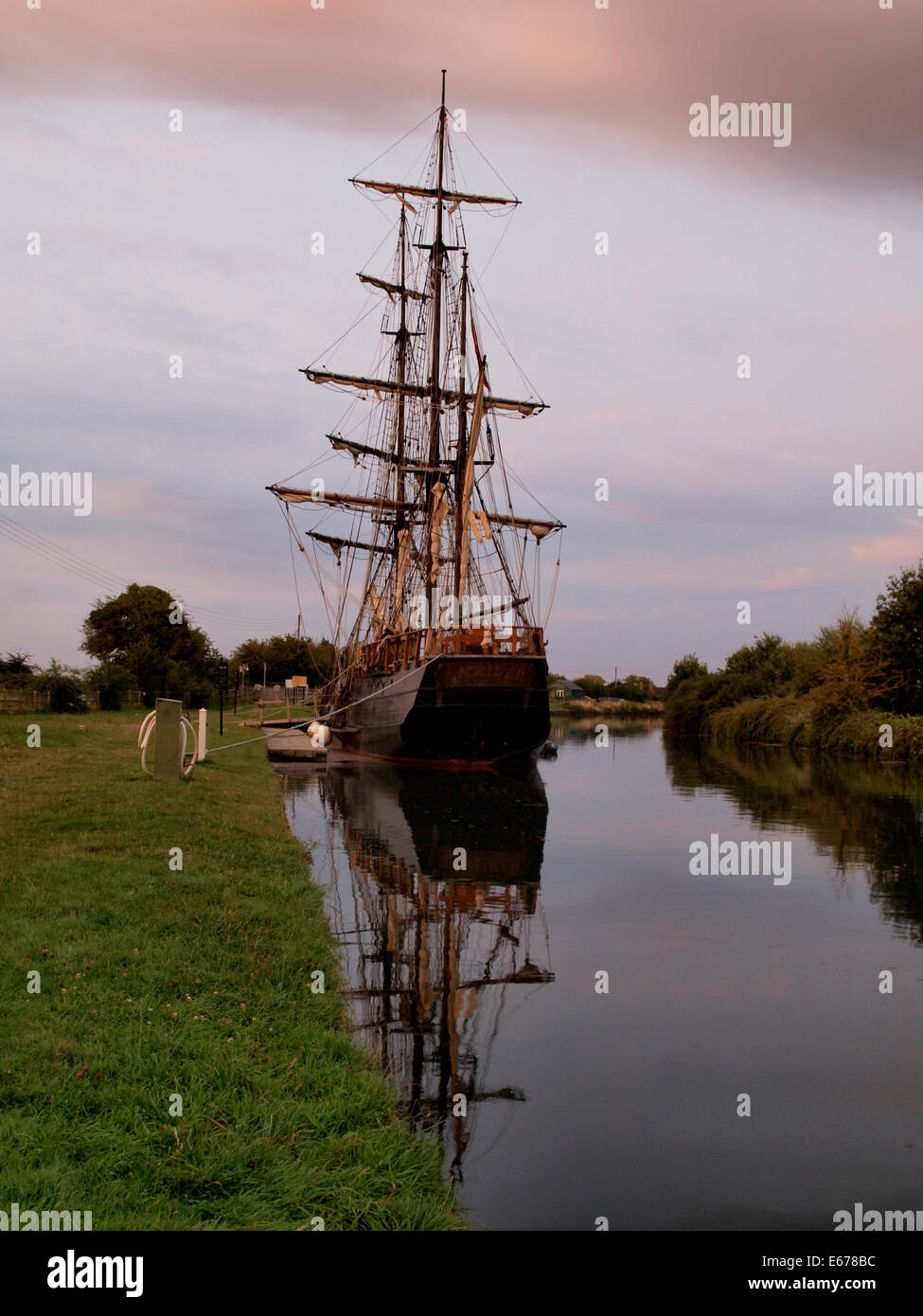 Tall ship Wonder on the Gloucester and Sharpness Canal, Heading for the ...