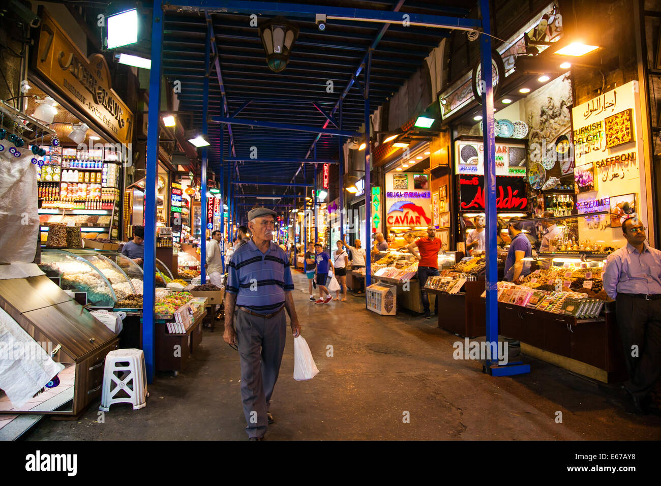 Turkey street market hi-res stock photography and images - Alamy
