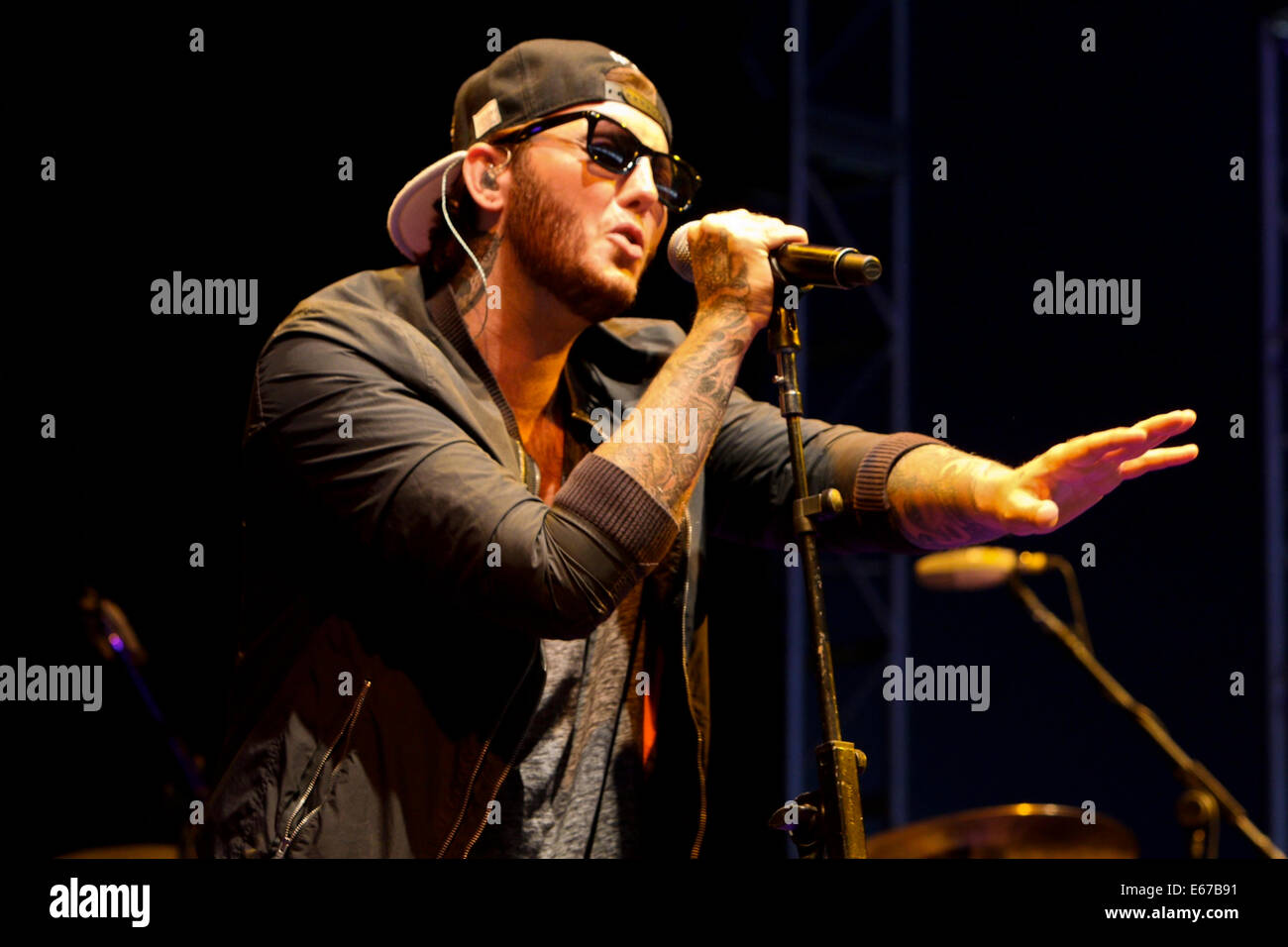 James arthur hi-res stock photography and images - Alamy