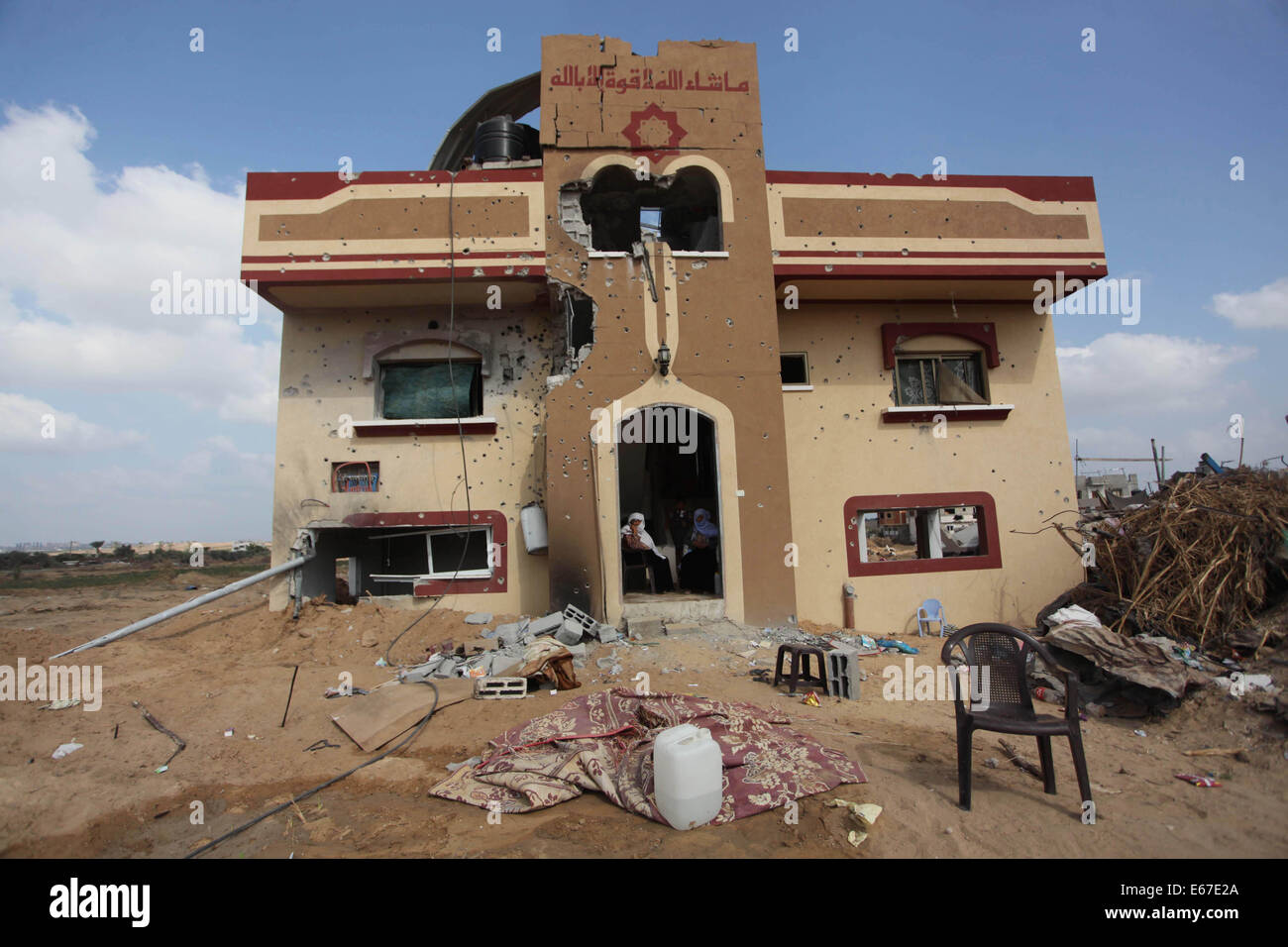 Gaza. 17th Aug, 2014. Johr El-Deek, Gaza Strip, Palestinian Territory ...