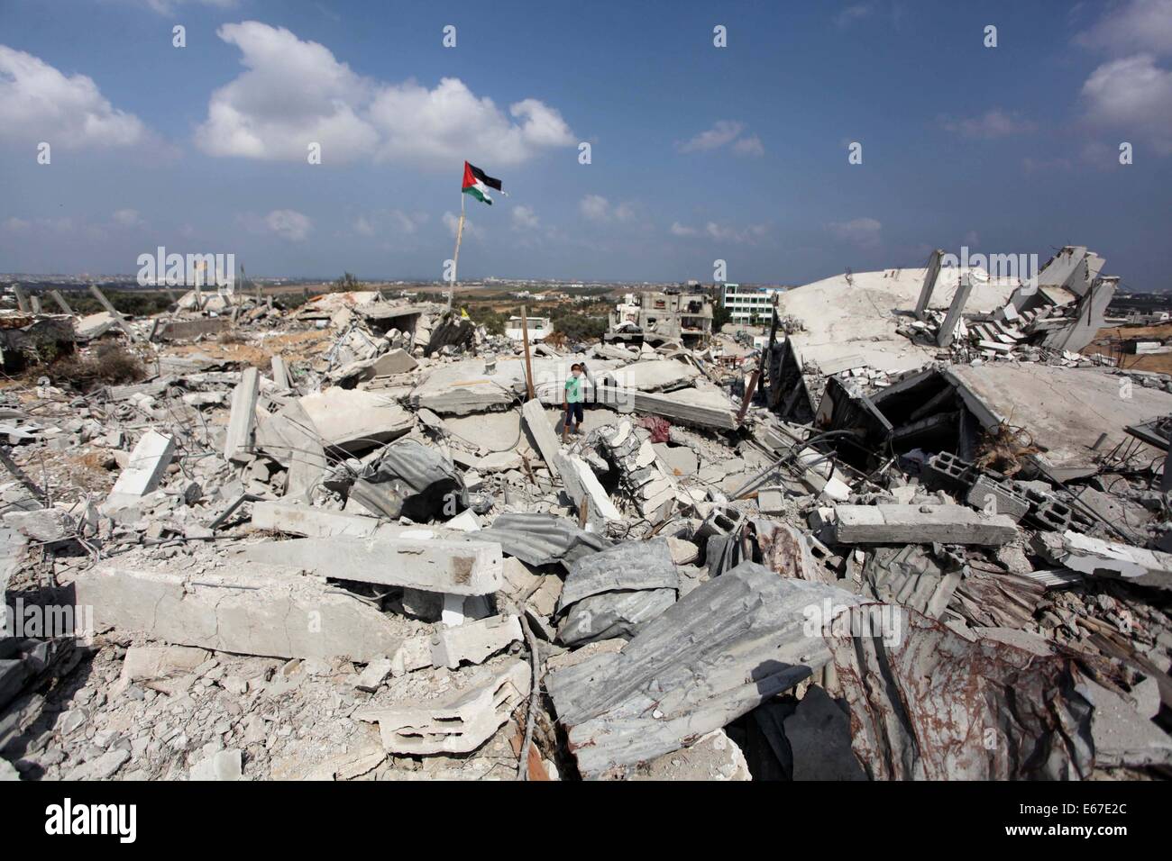 Gaza. 17th Aug, 2014. Johr El-Deek, Gaza Strip, Palestinian Territory ...