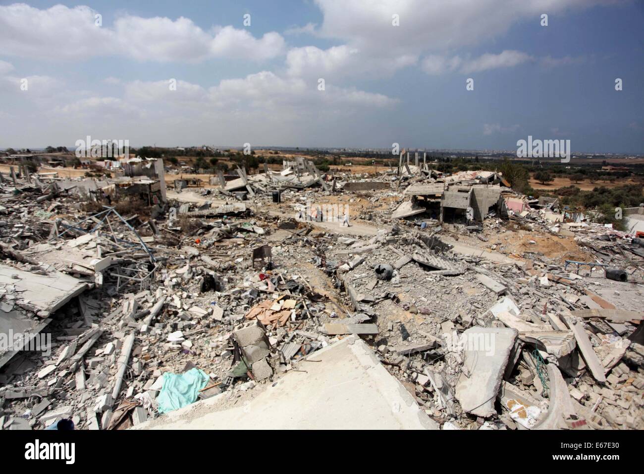 Gaza. 17th Aug, 2014. Johr El-Deek, Gaza Strip, Palestinian Territory ...