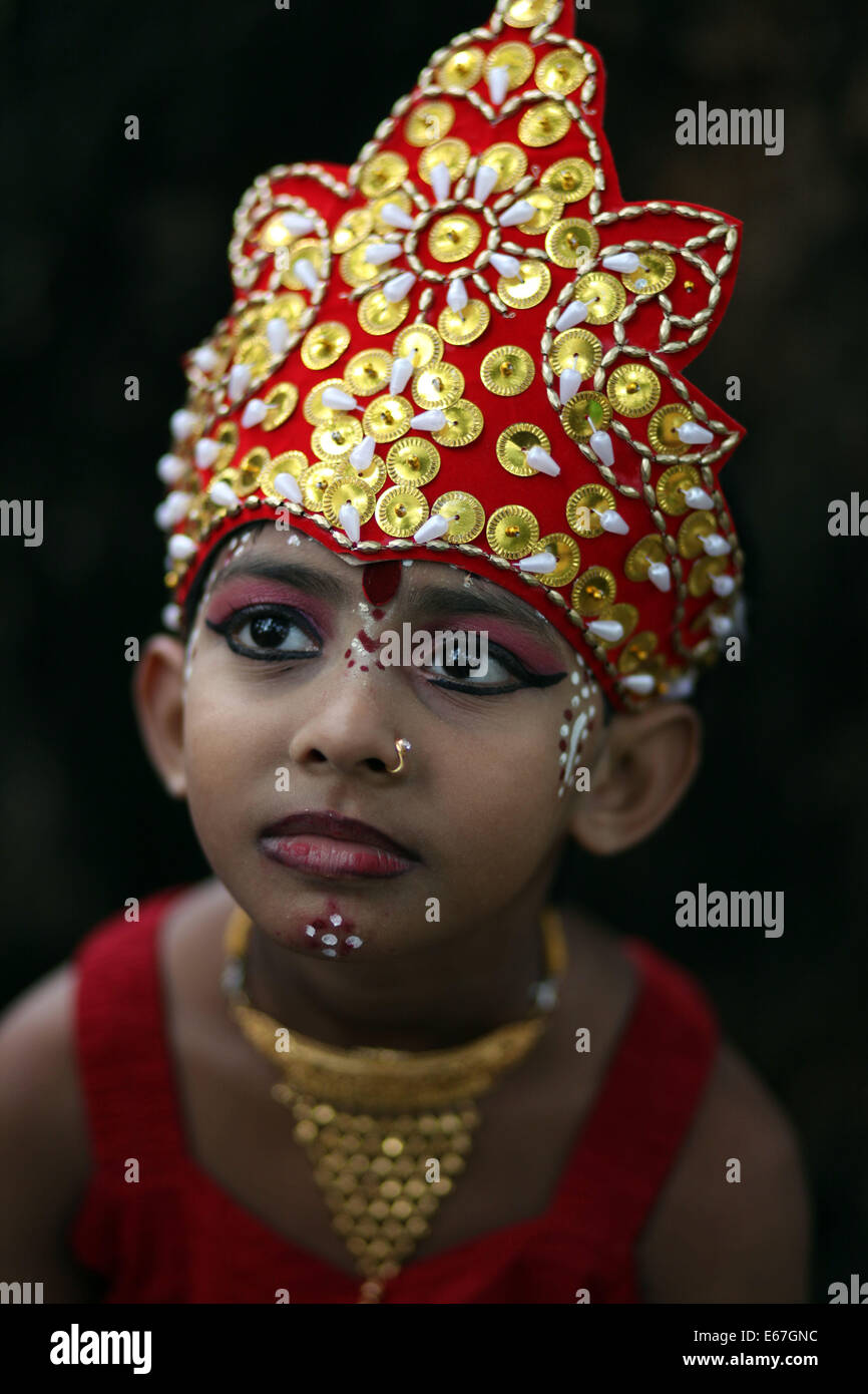 Dhaka, Bangladesh. 17th Aug, 2014. Bangladeshi Hindu children dressed ...