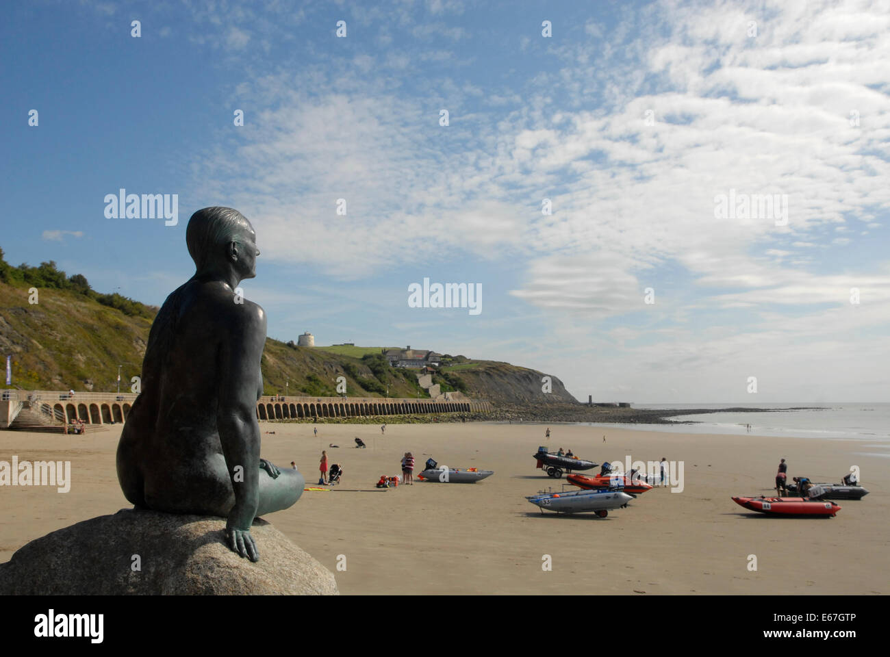 Folkestone beach hi-res stock photography and images - Alamy